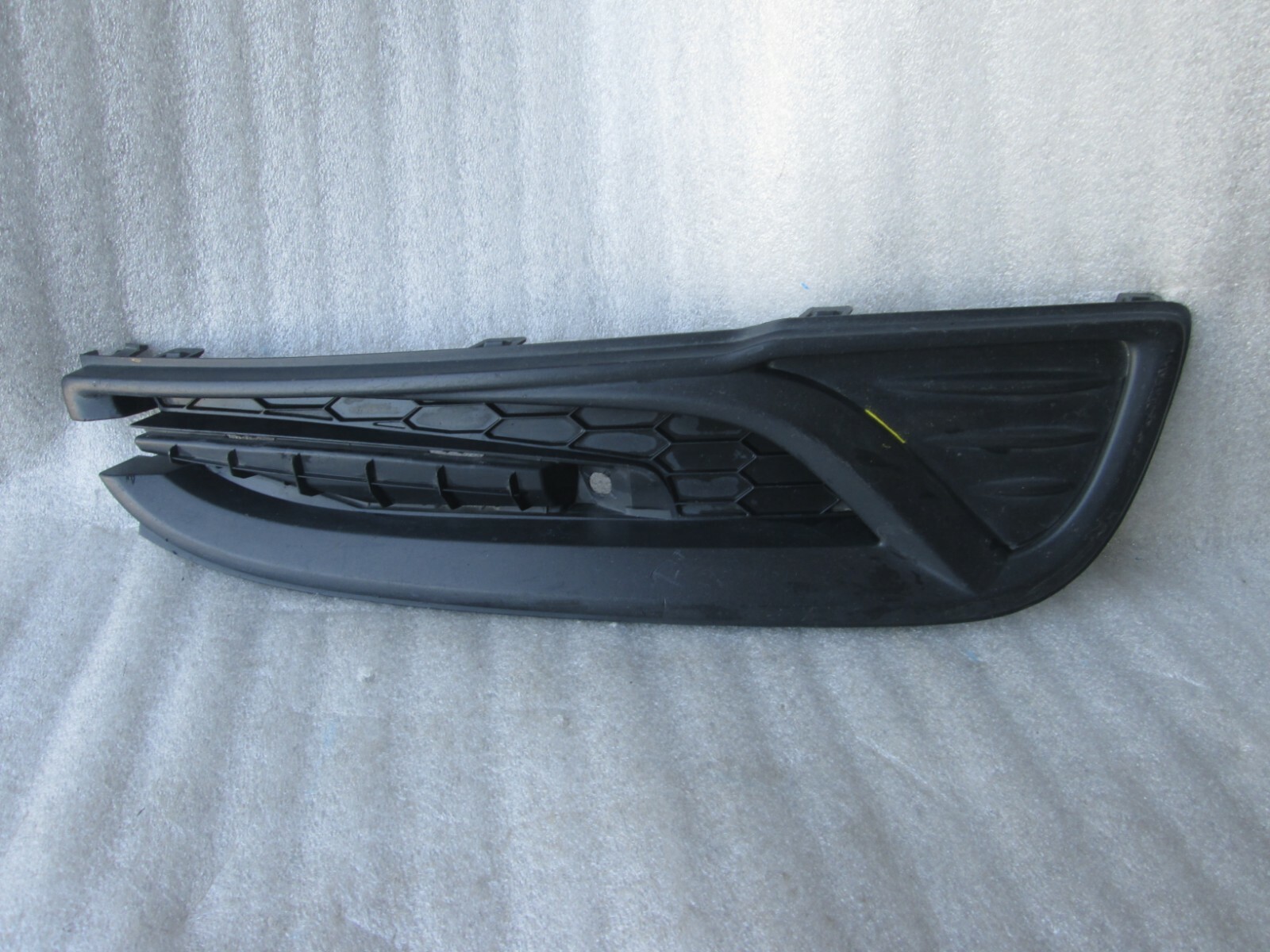 2013 - 2015 Honda Civic Fog Light Bezel Right Passenger Side 71106-TR3 ...