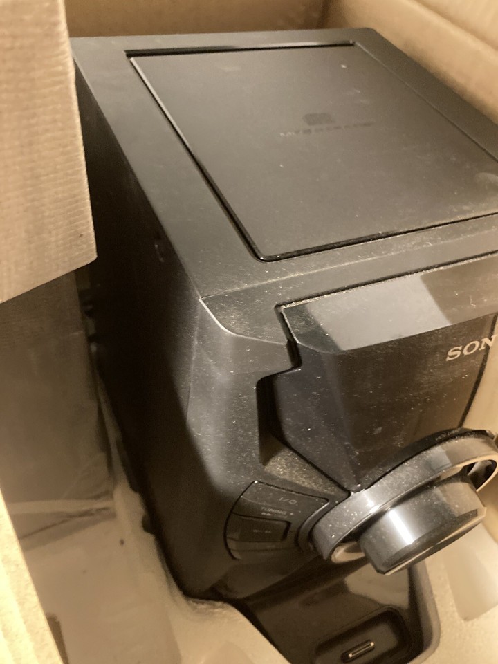 Sony MHC-EC909iP Mini Hi-Fi Shelf System CD/MP3/iPod Working. With ...