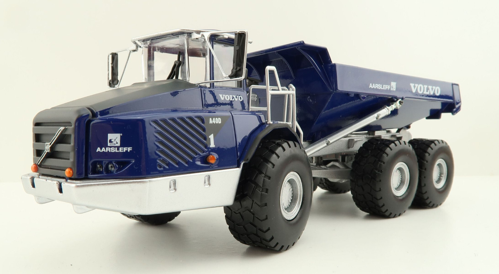 Motorart 300091 - Volvo A 40 D Articulated Moxy Dump Truck Aarsleff ...