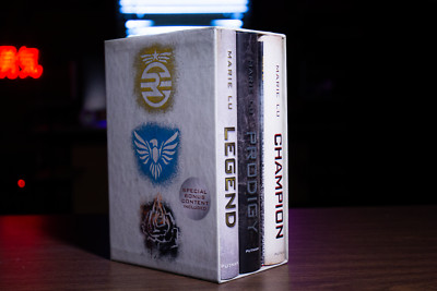Legend Ser.: Legend Trilogy Boxed Set by Marie Lu (2013, Hardcover ...