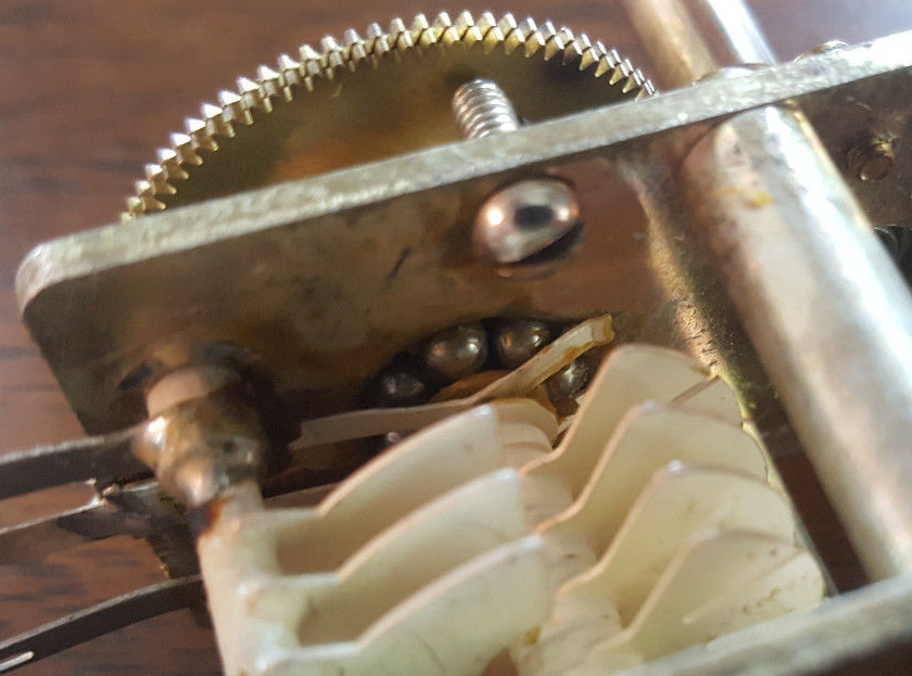 Variable Capacitor 6-12 pF -Vernier- gear drive-fine tuning - NOS -Made ...