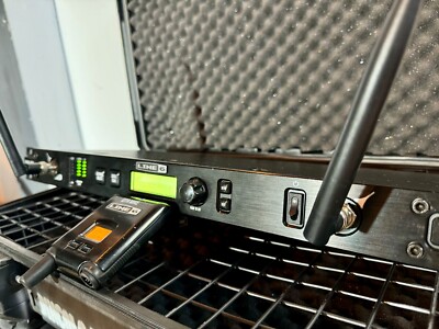 Line 6 Relay G90 Rackmount Digital Wireless Guitar System + Transmitter ...