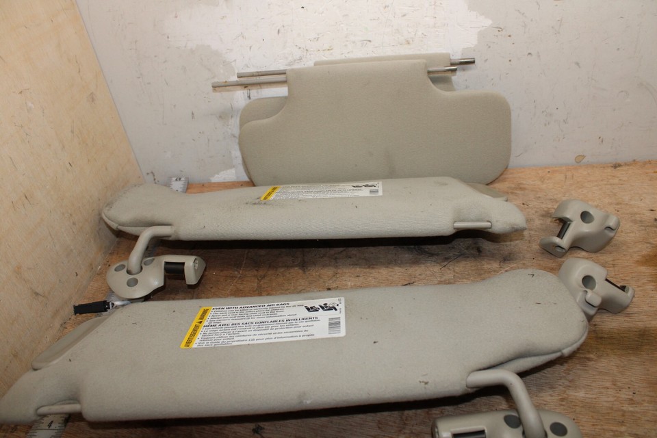 GMT 800 NBS 99-06 - Mirror Lighted Visor Set Tan Lighted OEM Left Right ...