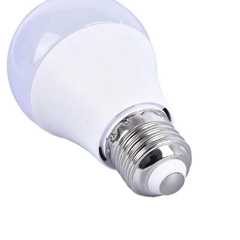 5W 7W PIR Motion Sensor LED Light Bulb 220V Smart Bulb Energy Saving ...