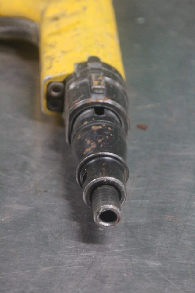 DeWalt Semi-Automatic Powder Actuated Fastening Tool P3500 75352060095 ...