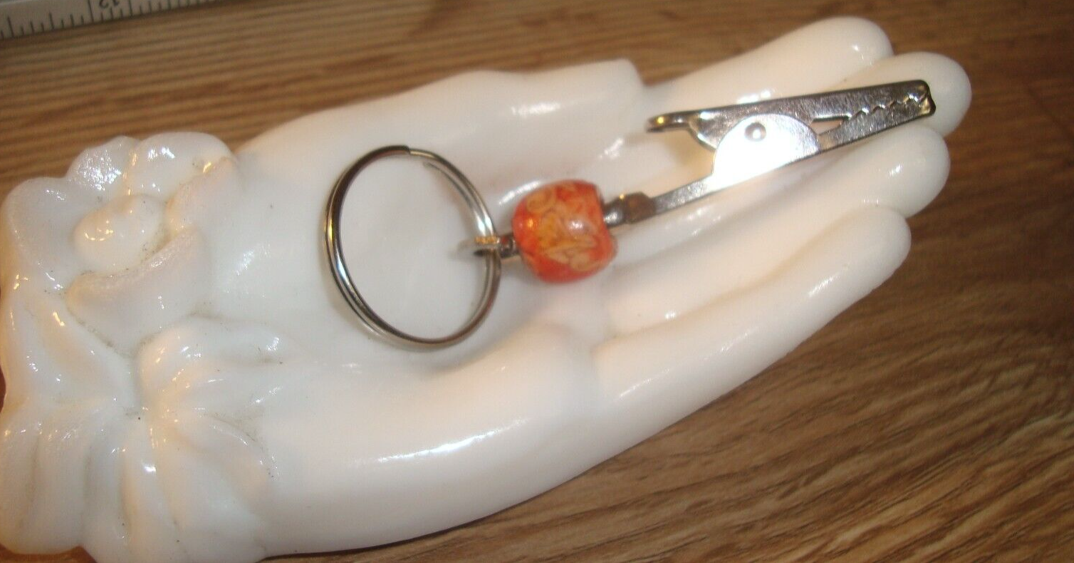 AFRICIAN Wood Bead Metal Alligator ROACH CLIP Smoke Clip Holder 1" Key ...