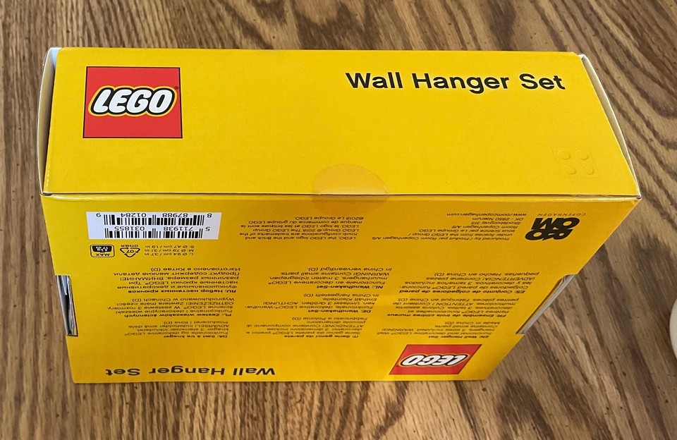 New LEGO Wall Hanger Set 4016, 3 different-sized Giant Studs Black ...