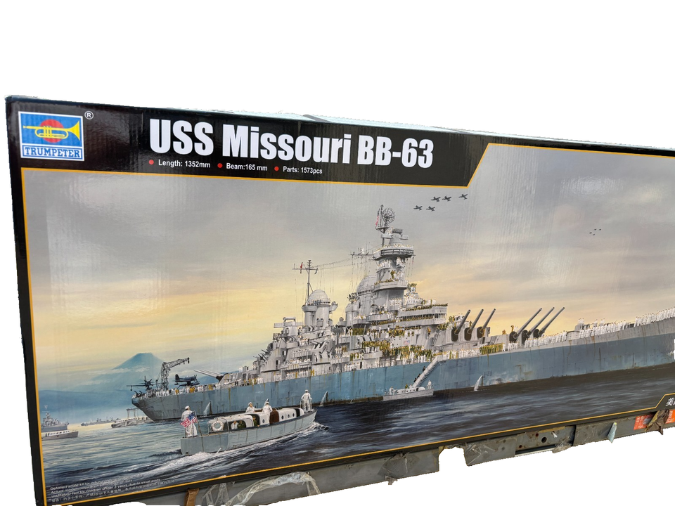 TRUMPETER # 03705 1/200 SCALE USS MISSOURI BATTLESHIP BB-63 MODEL KIT ...