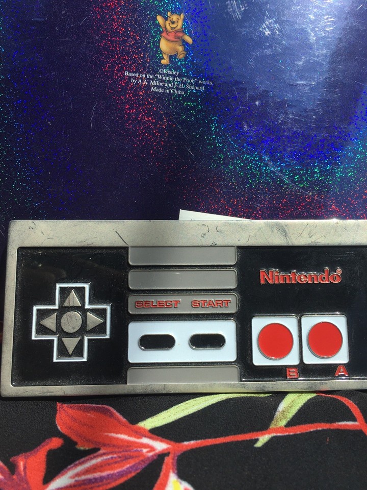 Nintendo NES Controller Belt Buckle Video Game System 2003 -A1 | eBay