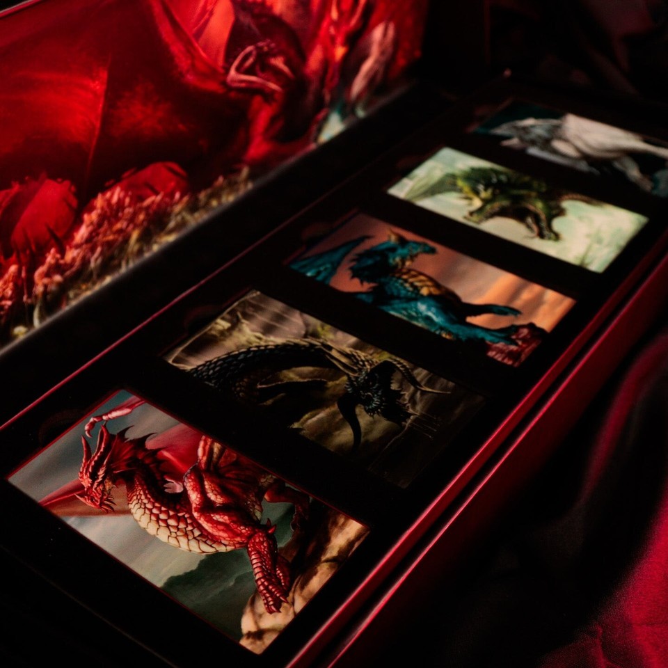 Dungeons & Dragons 50th Anniversary Chromatic Dragons Ingot Set Limited ...