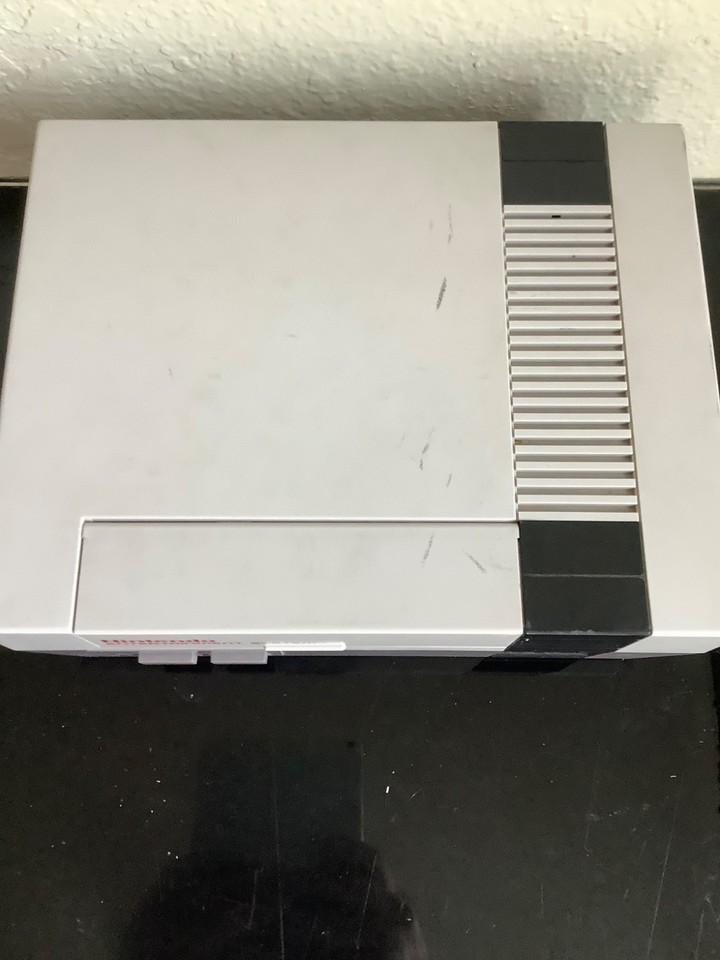 Nintendo NES Complete Gray Video Game Console With 3 Controllers | eBay