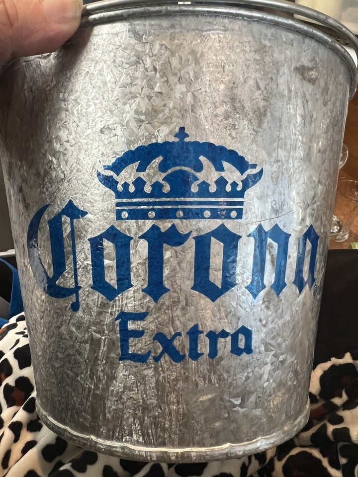 Corona Extra 19 pc. Gift Set Ice Bucket (4) 8oz. Pub Glasses, (14 ...