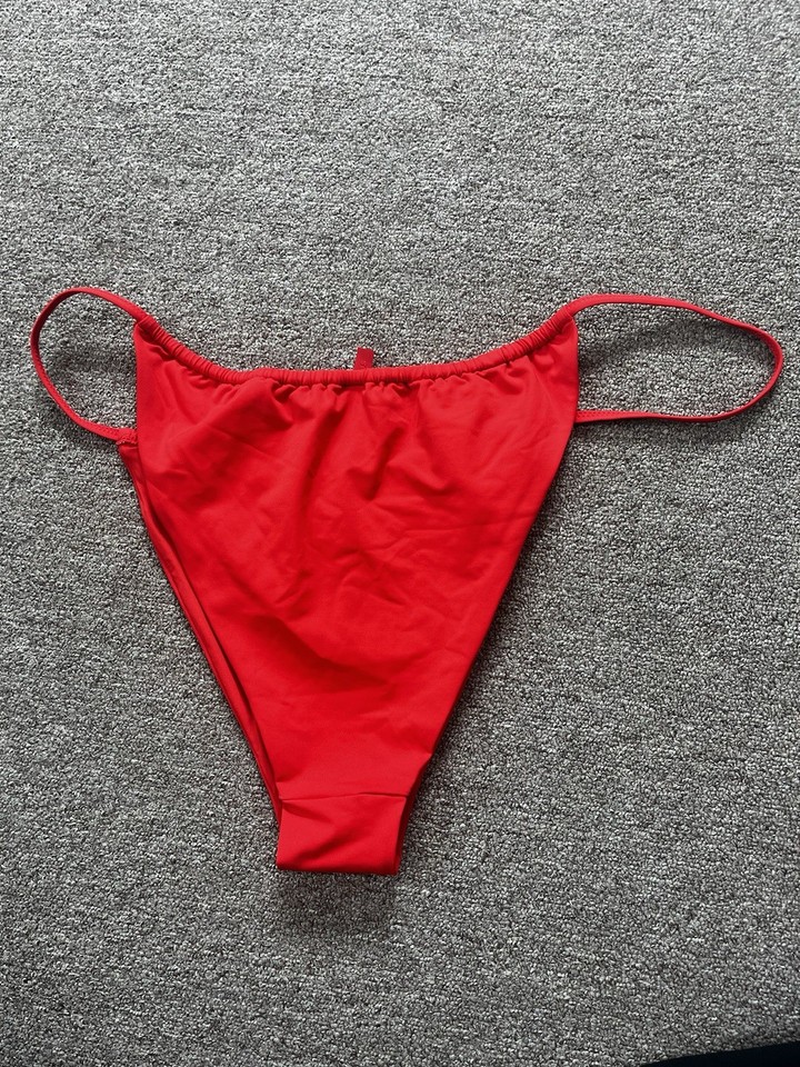 NWT Skims Signature Swim String Bikini Bottoms Ruby Size 4X | eBay