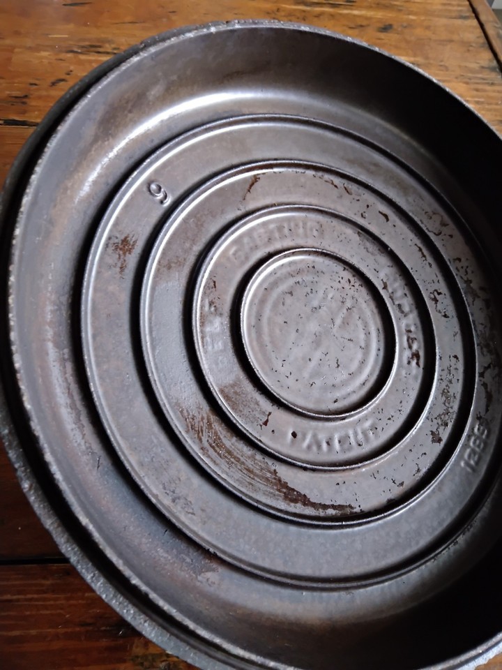 Antique GRISWOLD Cast Iron #9 Dutch Oven Button Logo Lid 1289 | eBay
