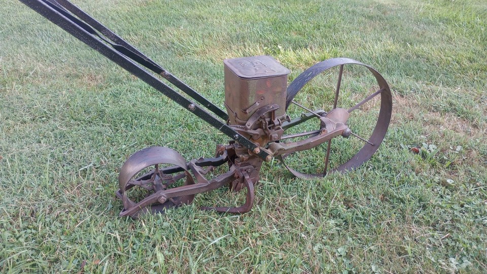Planet Jr #28 Combined Seeder And Wheel Hoe | eBay