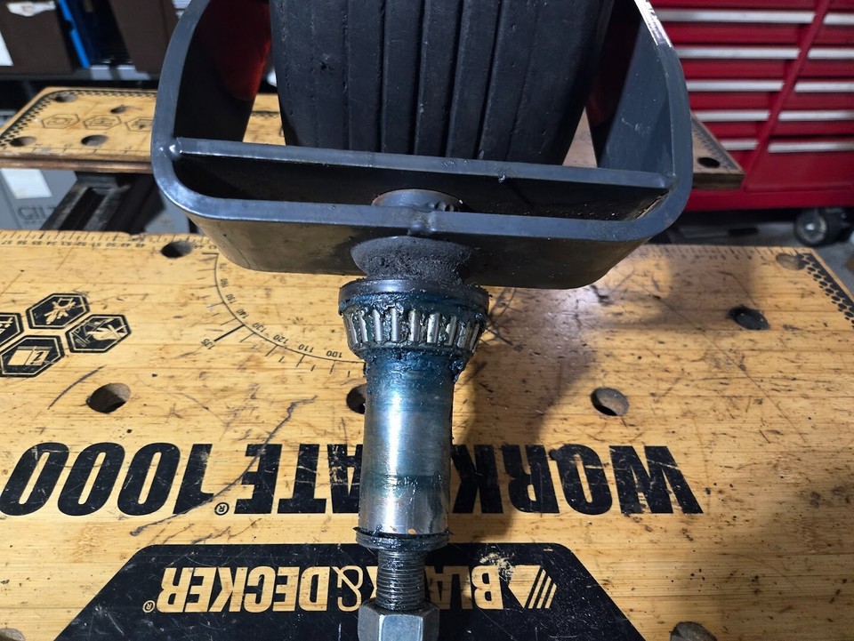 Kubota Front Wheel Caster ZG327 ZG332 ZP330 K3281-18122 | eBay