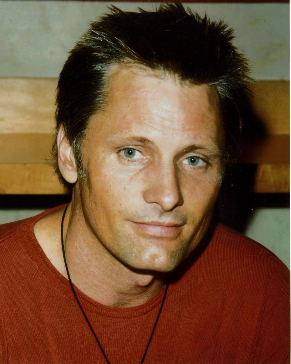 Out of these famous men - Which 4 are the most handsome? (1st Quarter ...