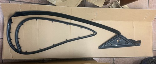 NIB Genuine Porsche Lower Door Seal 99753753107 | eBay