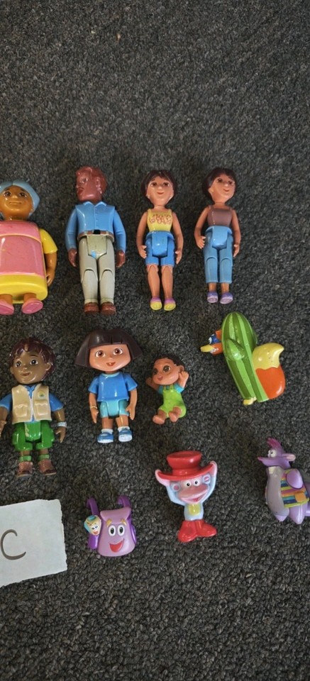 Dora The Explorer Dollhouse FAMILY Figs LOT 16 Dora MAMI Papi DIEGO (C ...