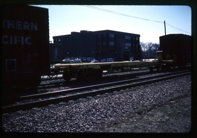 Railroad Slide - Chicago North Western #780233 Flat Car 1989 Piggyback ...