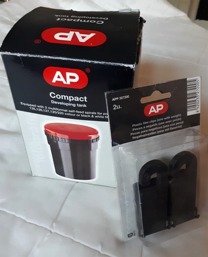 AP Developing Tank (2 Film Spirals) + 2pk Negative Clips Photography ...