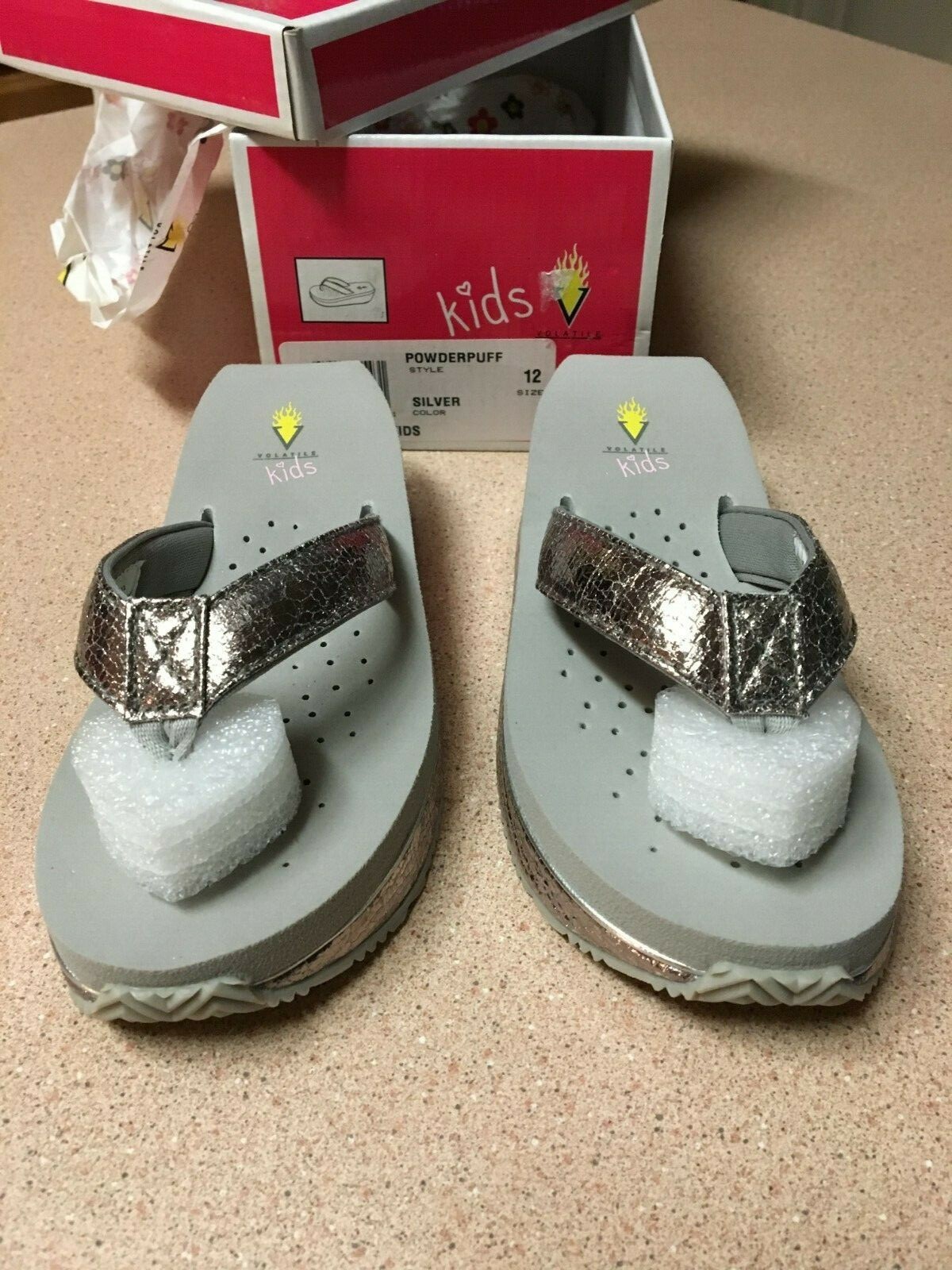 GORGEOUS VOLATILE KIDS SILVER GIRLS FLIP FLOPS SANDALS SHOES SIZE 12 ...