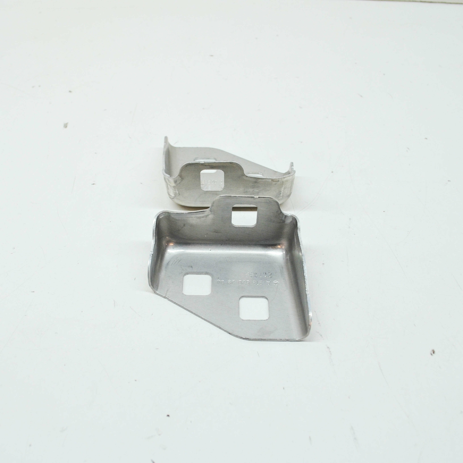 MB GLC Coupe C253 Front Right Headlight Bottom Holder A2136202900 NEW ...