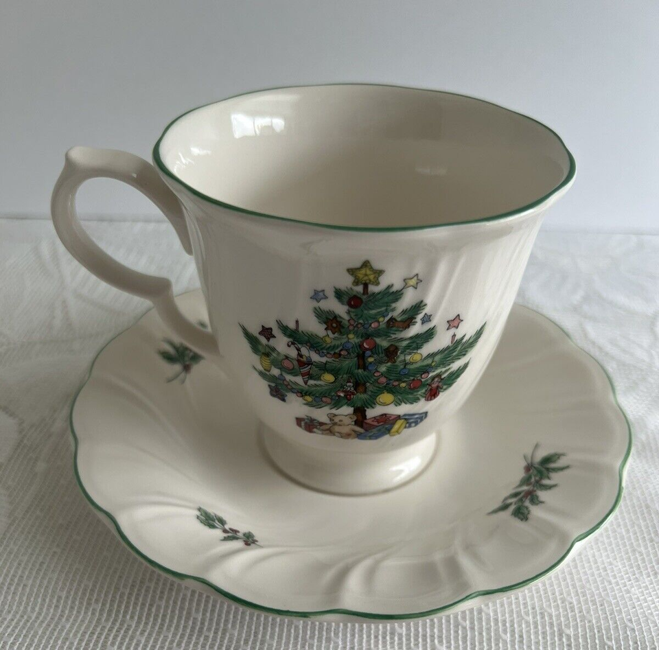 Nikko Happy Holidays Swirl Footed Cup Saucer Christmas Tree with Star ...