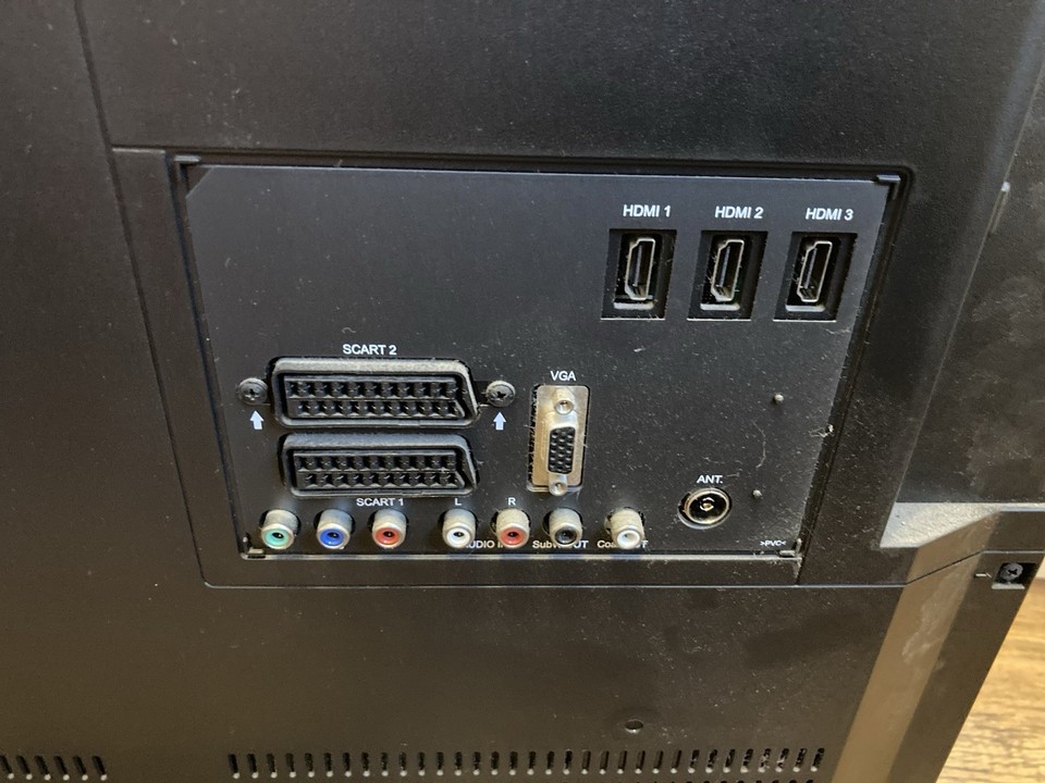 Toshiba 40 Inch Television with Remote Control | eBay UK