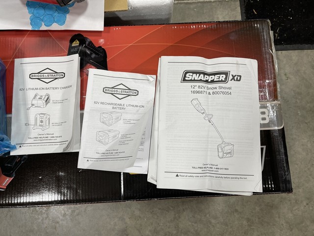 Snapper Electric Snow Blower Shovel Cordless 12 Inch 82 Volt Max ...