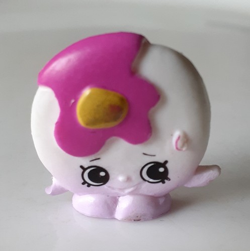 SHOPKINS SEASON 4 PANCAKE JAKE MINI FIGURE 4-023 PURPLE WHITE BUTTER ...