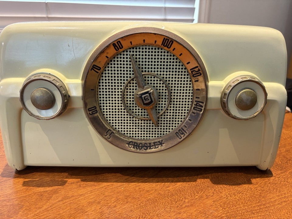 Vintage Crosley, Model 10-137 Table Top Tube Radio, works, good ...
