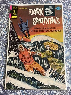 DARK SHADOWS #32 JOE CERTA JOHN WAGNER SIREN SURFER BARNABAS GOLD KEY ...