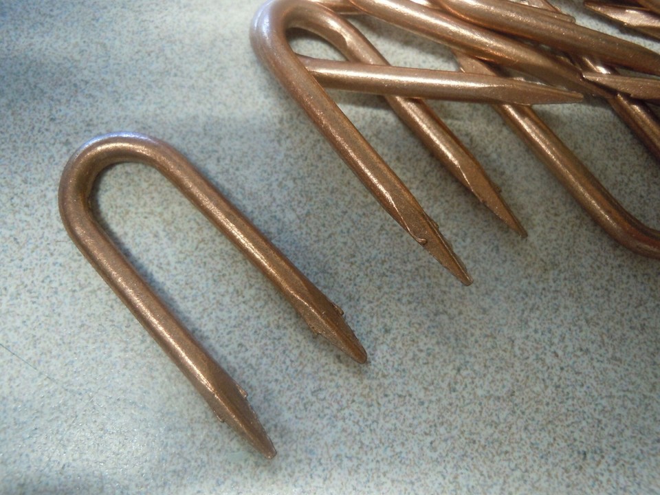 500 HUBBEL 9153 COPPER WIRE STAPLE 3/8" 1-3/4" copper C round point ...