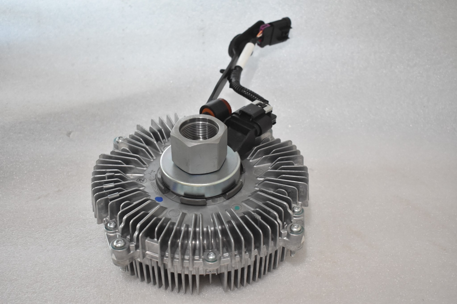 INTERNATIONAL 4123966C91 ELECTRONIC VISCOUS REAR-TETHERED FAN DRIVE ...
