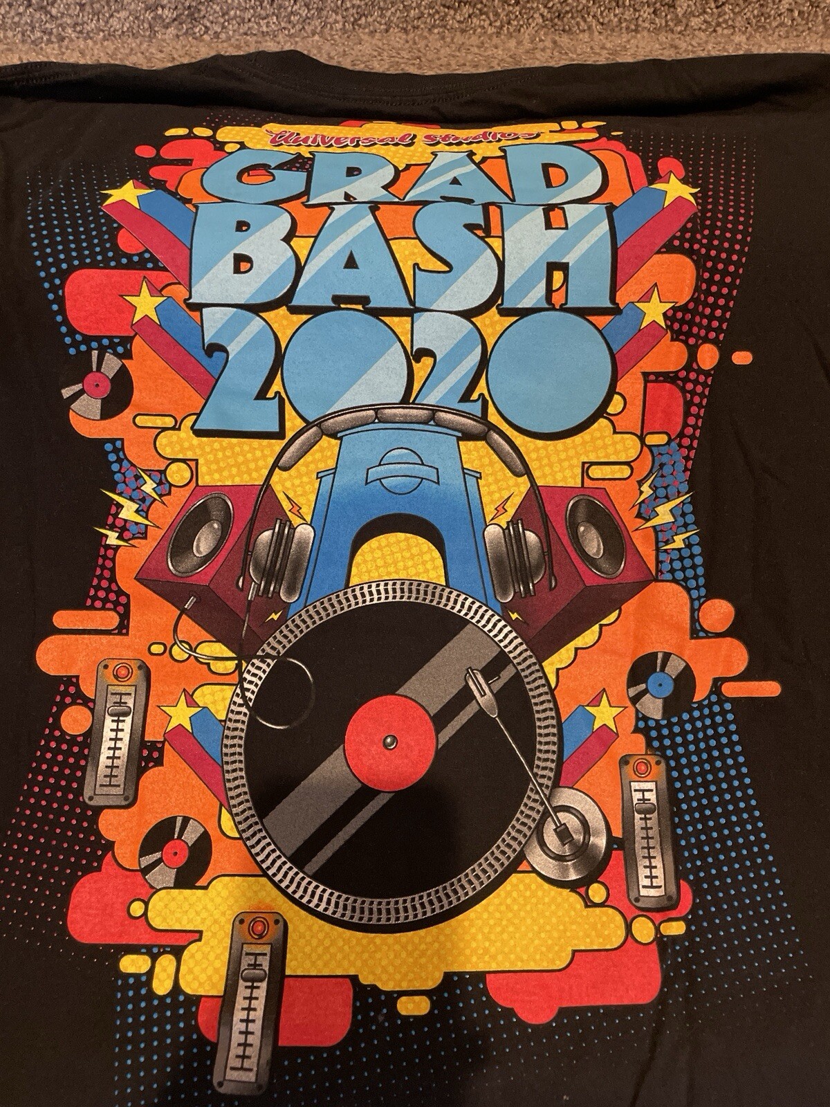 2020 Universal Studios Orlando Grad Bash Shirt Large - Gem