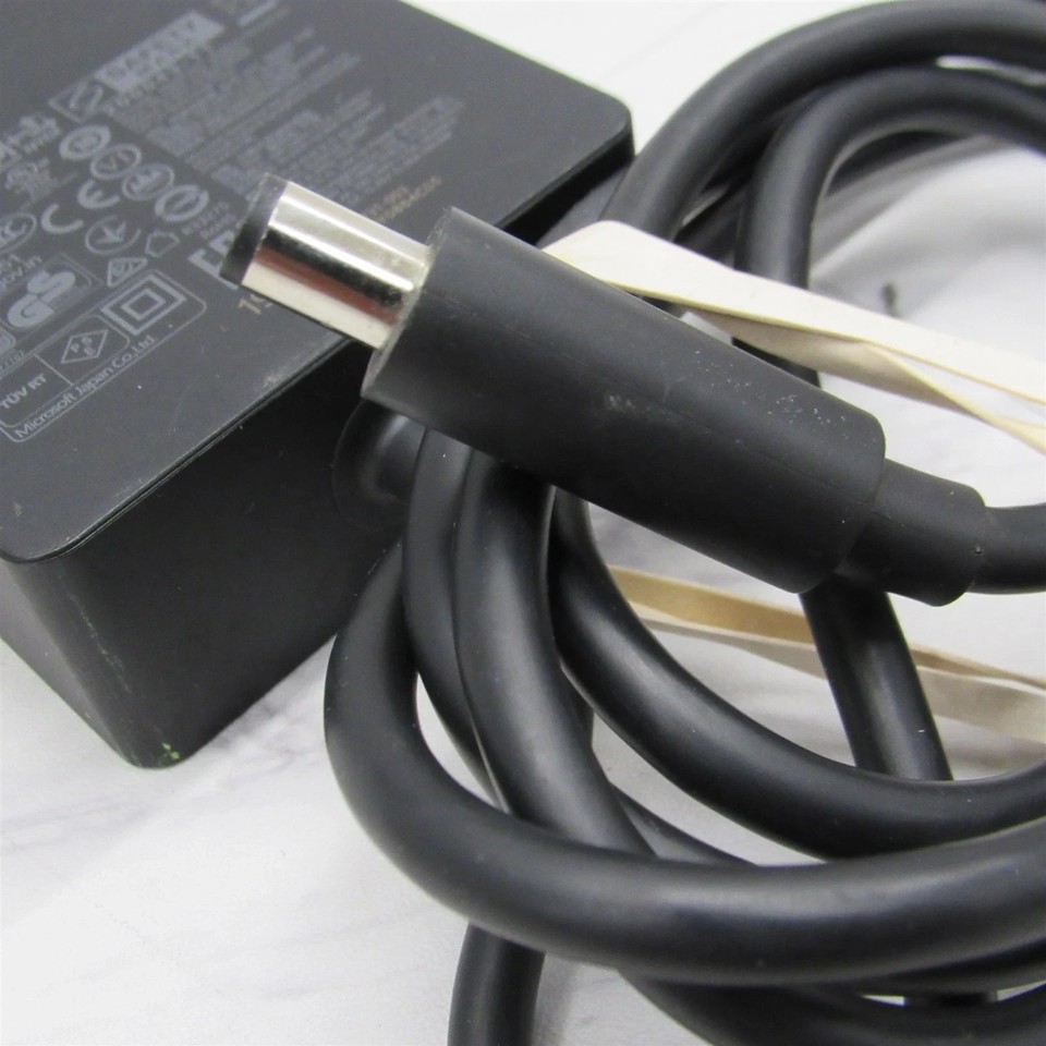 Microsoft Surface Docking Station Model 1661 w Adapter ChargerModel ...