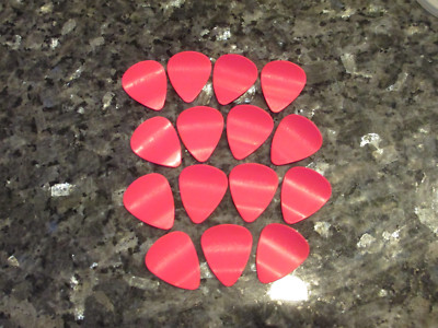 15 GRIP PICKS - CURVED GUITAR PICKS - PINK - HEAVY THICKNESS .73MM | eBay