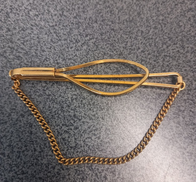 Vintage Gent's 18ct Gold Cased Tie Clip Slide with Safety Chain (Rees ...