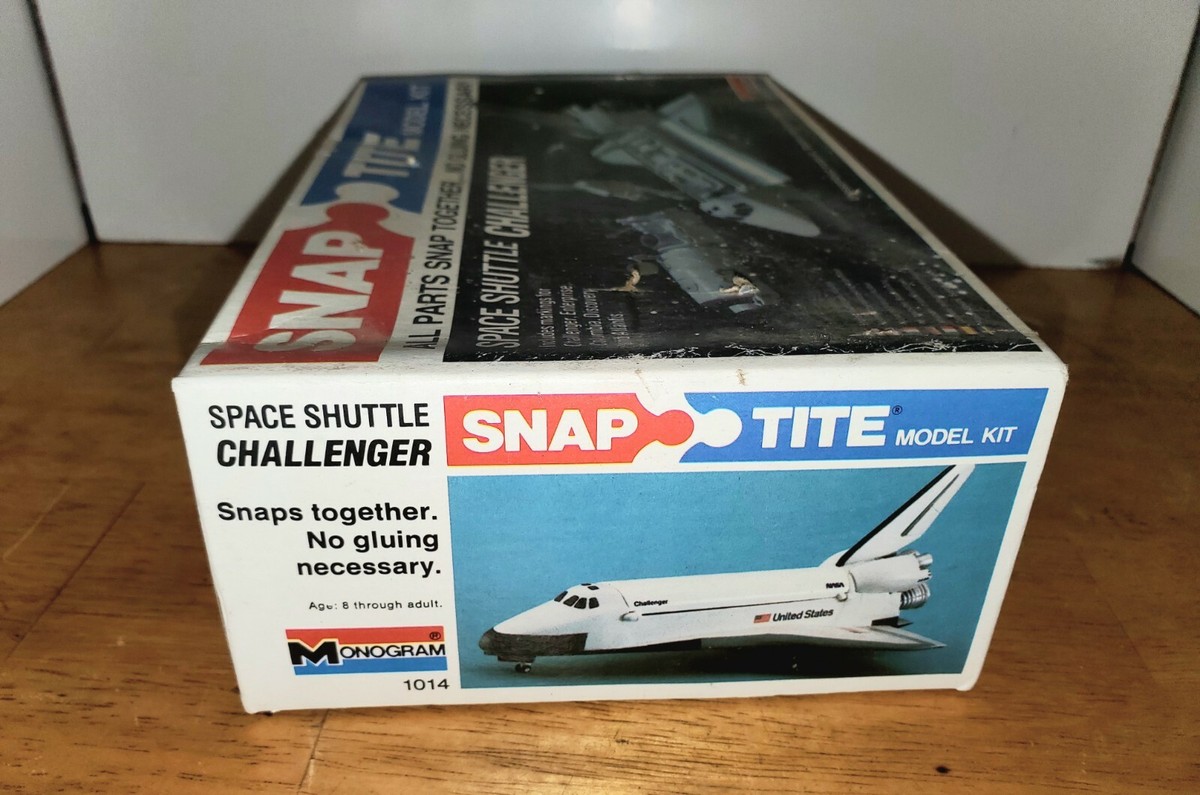 Amazoncom Revell Snaptite Space Shuttle Plastic Model Revell Gift Set