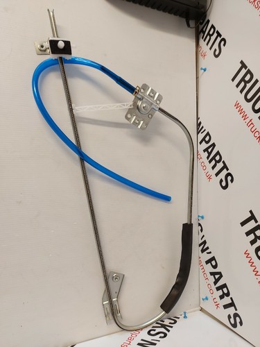 IVECO EURO CARGO /STRALIS . LEFT MANUAL WINDOW CONTROL . 504040991 ...