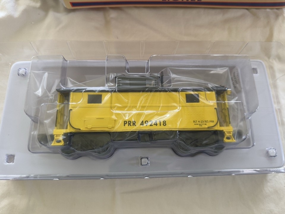 Lionel Pennsylvania PRR #402418 Yellow MOW N5 Caboose NEW 2026890 | eBay