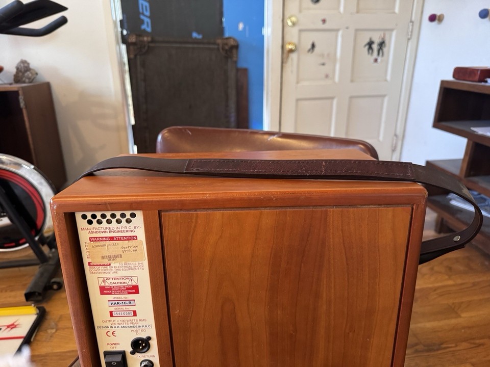 Ashdown Engineering Radiator AAR1-C Acoustic Guitar Amp - cherry wood ...