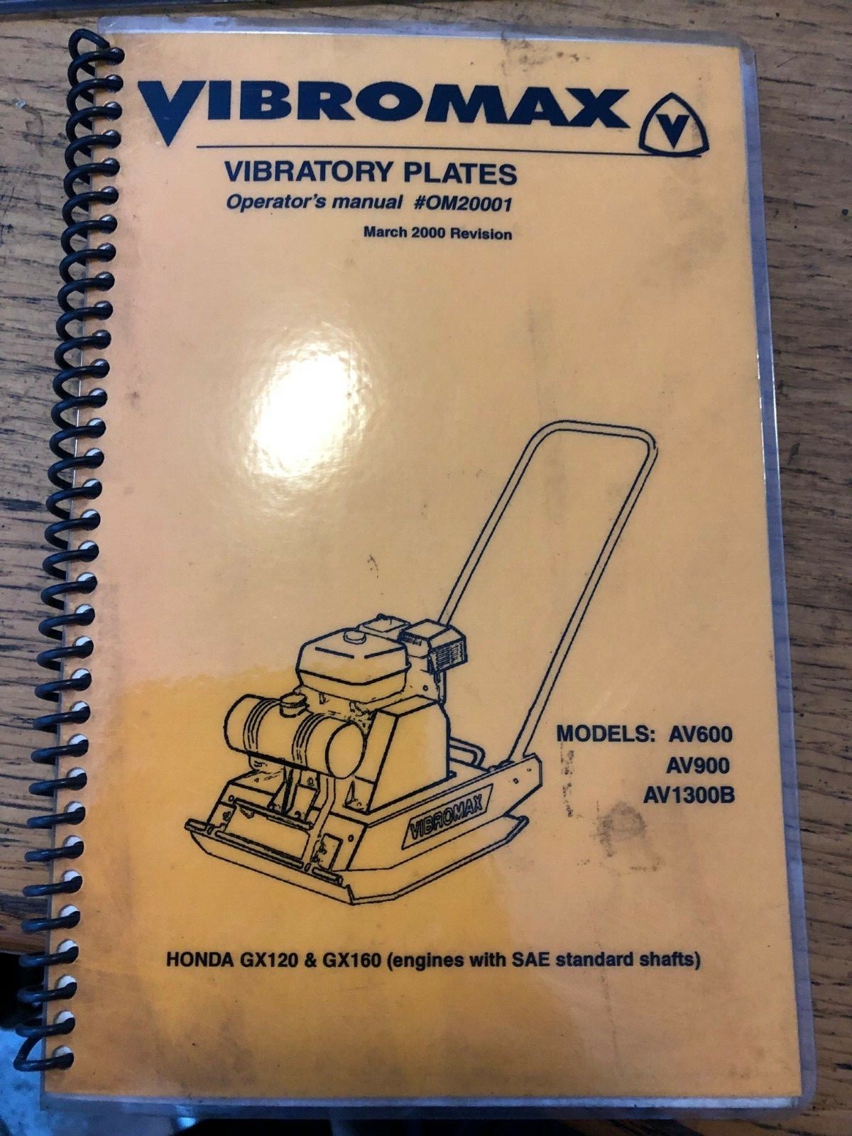 JCB VIBROMAX VIBRATORY PLATES OPERATORS MANUAL MODELS: AV600, AV900 ...