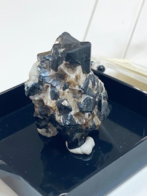 American Franklinite 3.5x2.5cm Specimen | eBay