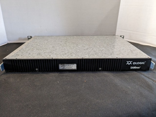 QLogic Sanbox 5600 16-Port Network Switch SB5600-08A 31131-07 for sale ...