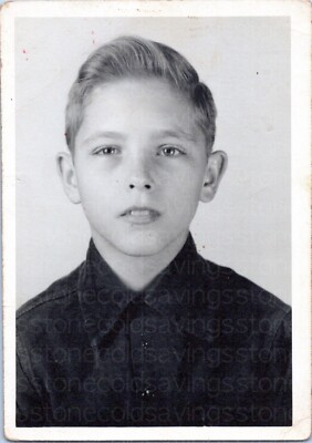 VINTAGE FOUND PHOTO - 1960S B&W - COOL YOUNG BOY POSES STUDENT CLASS ...