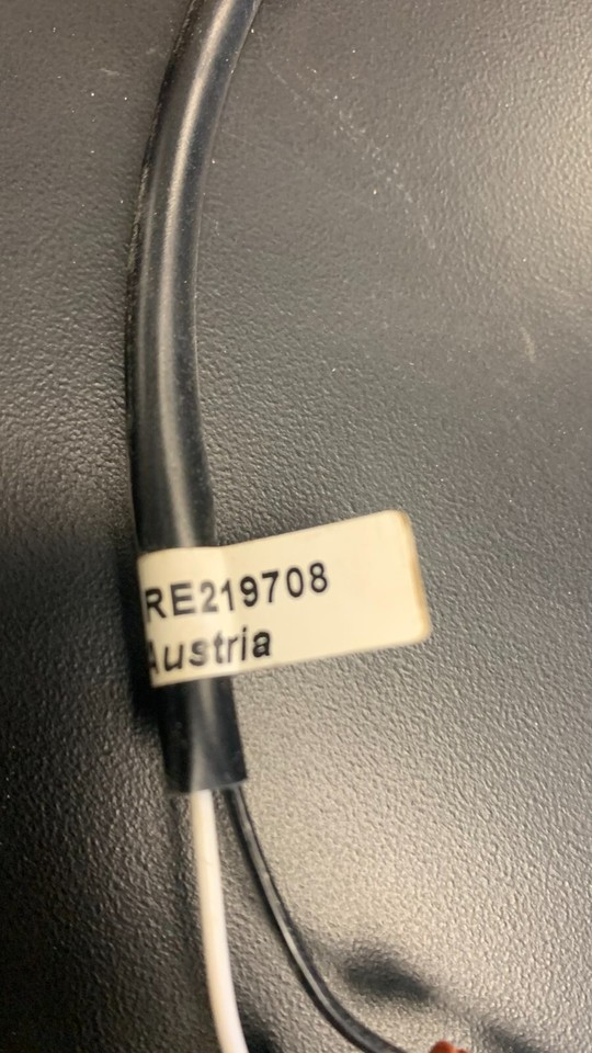 NEW OEM JOHN DEERE FLOODLAMP RE219708 | eBay