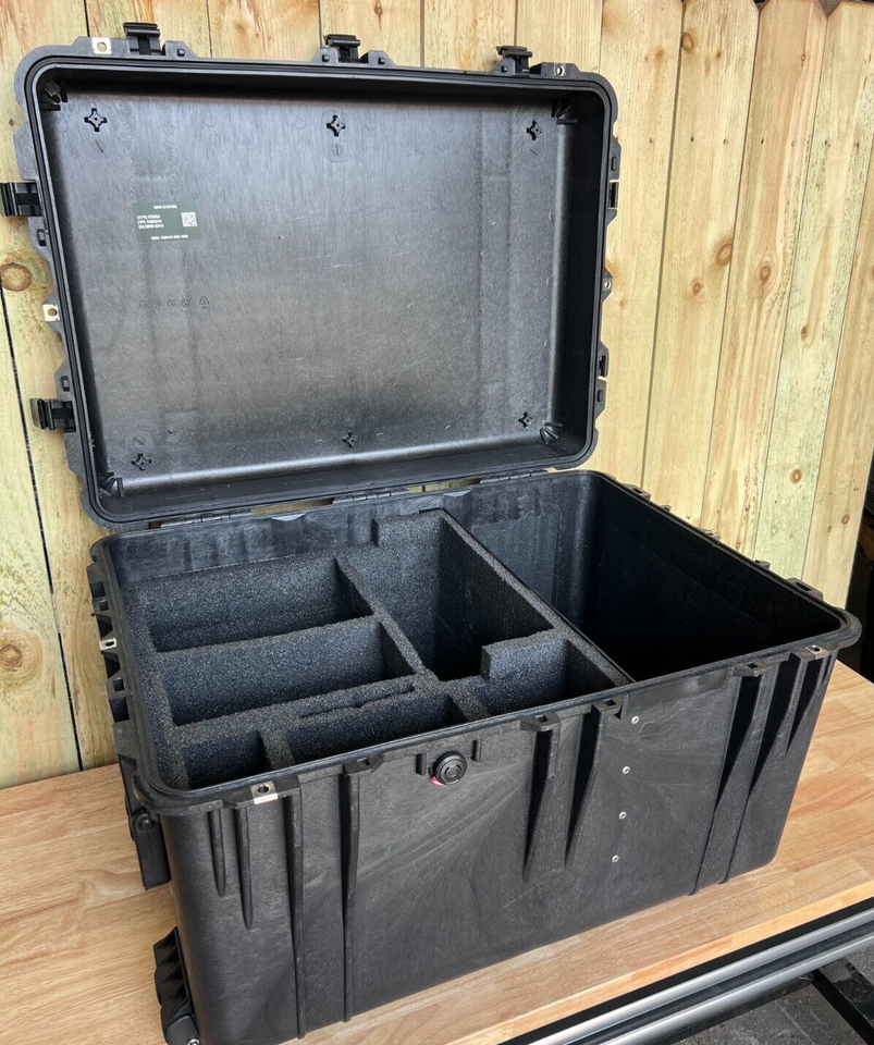 Pelican 1660 Protector Case Black Rolling Waterproof W/ Foam & Divider ...