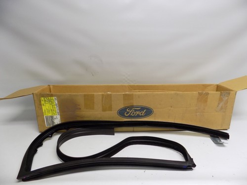 New OEM 1997-2001 Ford Lincoln Window Glass Rear Door Run Channel Right ...